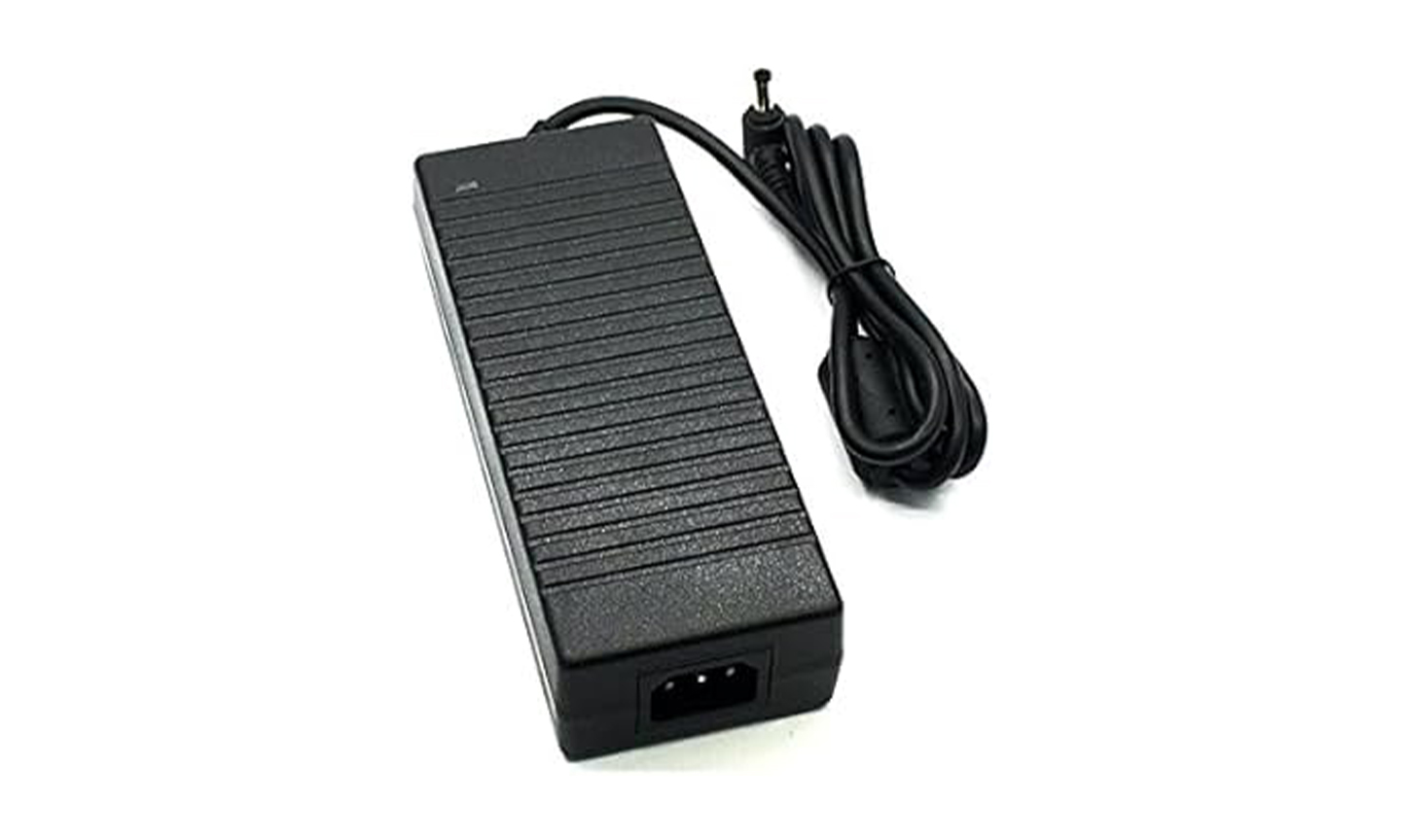 Power Adapter 12v / 10a – Hub Computers